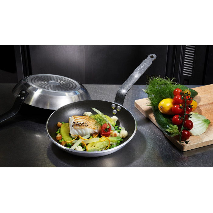 Buy Frying pan round aluminium With release liner Ø 20 cm Choc Resto ...